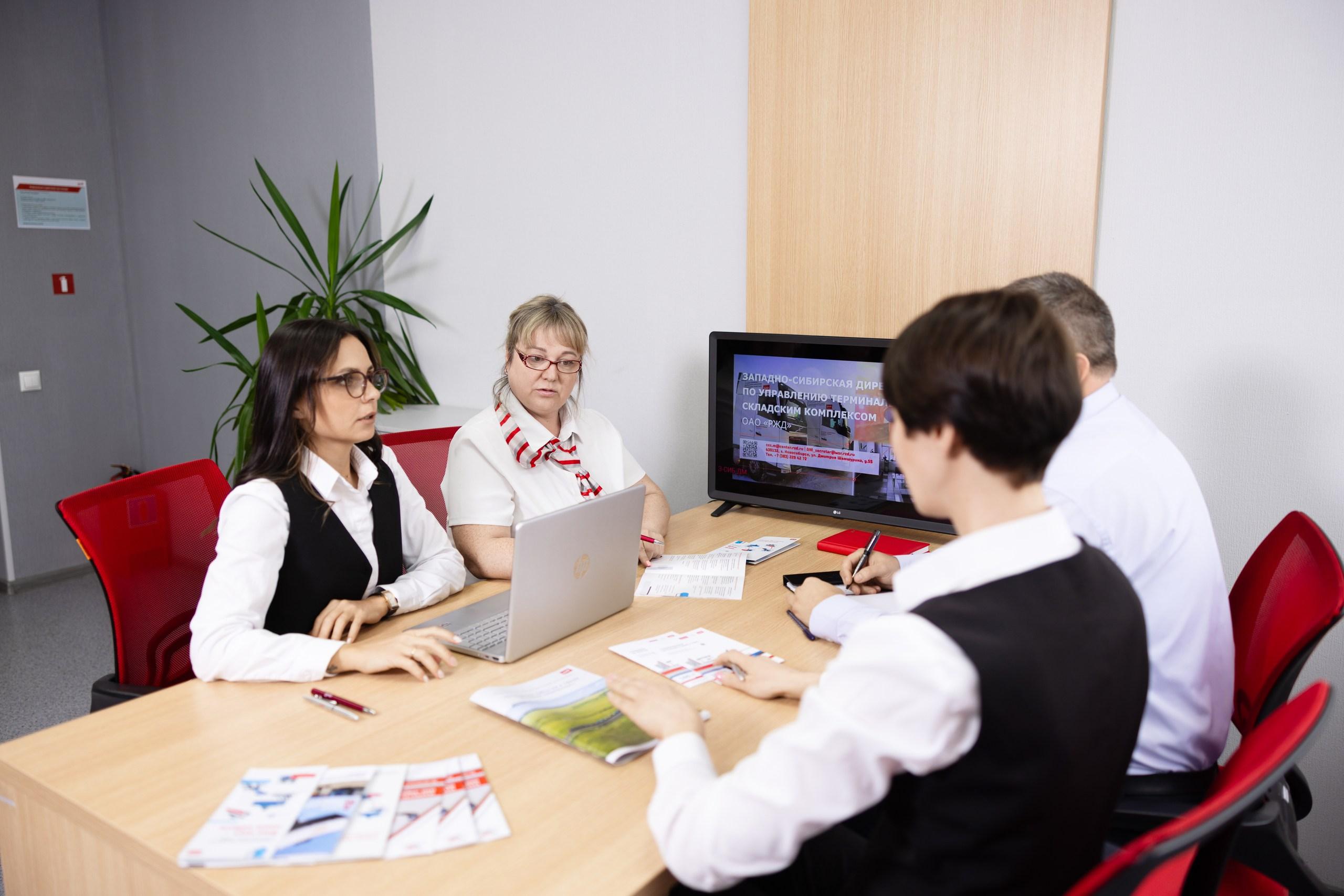 Центр продажи услуг на ЗСЖД привлек более 90 клиентов в сфере грузоперевозок в первом квартале ...