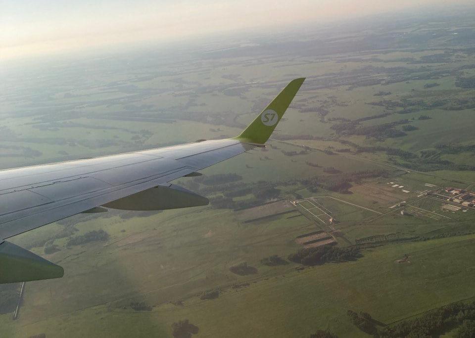 В Новосибирске самолет S7 повредил носовую часть фюзеляжа - sib.fm